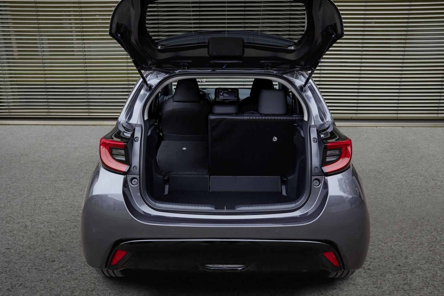 Mazda 2 IV (XP21) 1.5 (116 Hp) Hybrid CVT